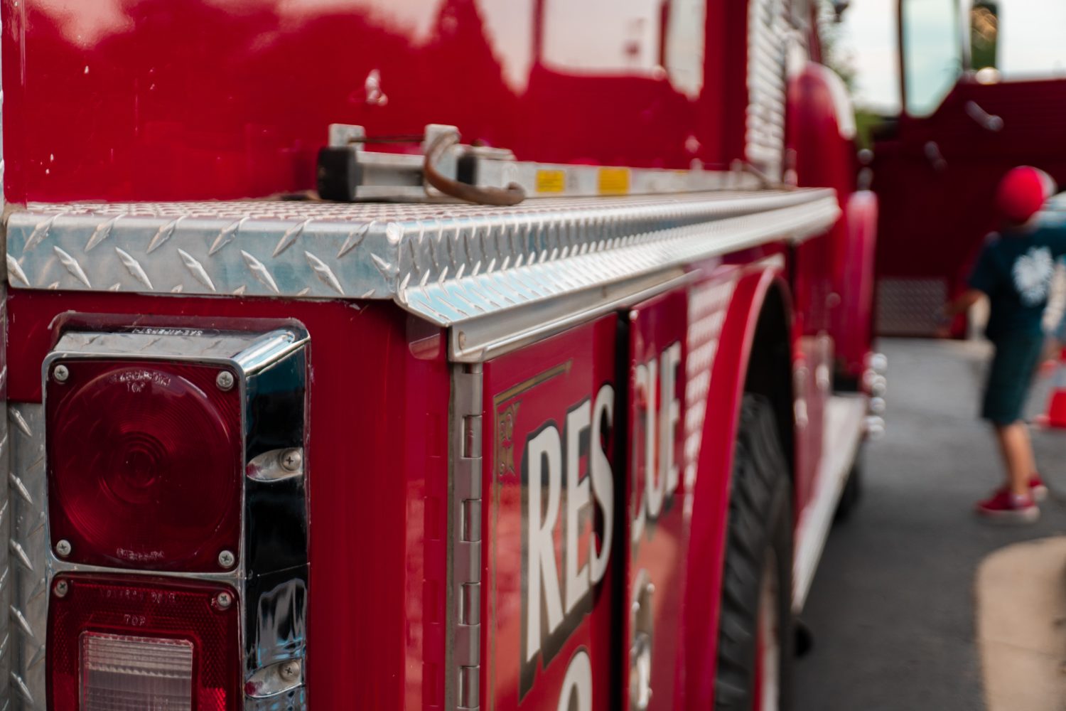 One Killed In Fiery Car Crash On 17th Street Costa Mesa CA 