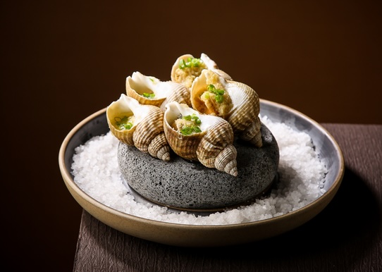 Donghui LI: A Chef Without Boundaries Who Explores Chinese-Western ...
