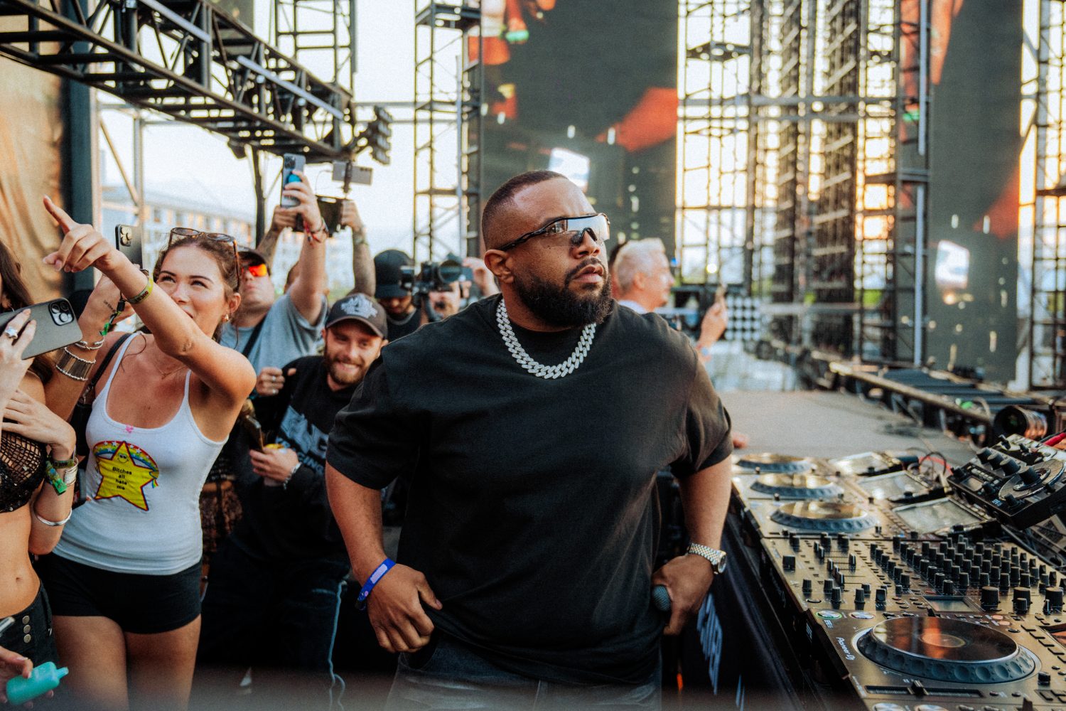 FESTIVAL RECAP: HARD Summer 2025 with Gordo, Deorro, it’s murph, Zoe ...