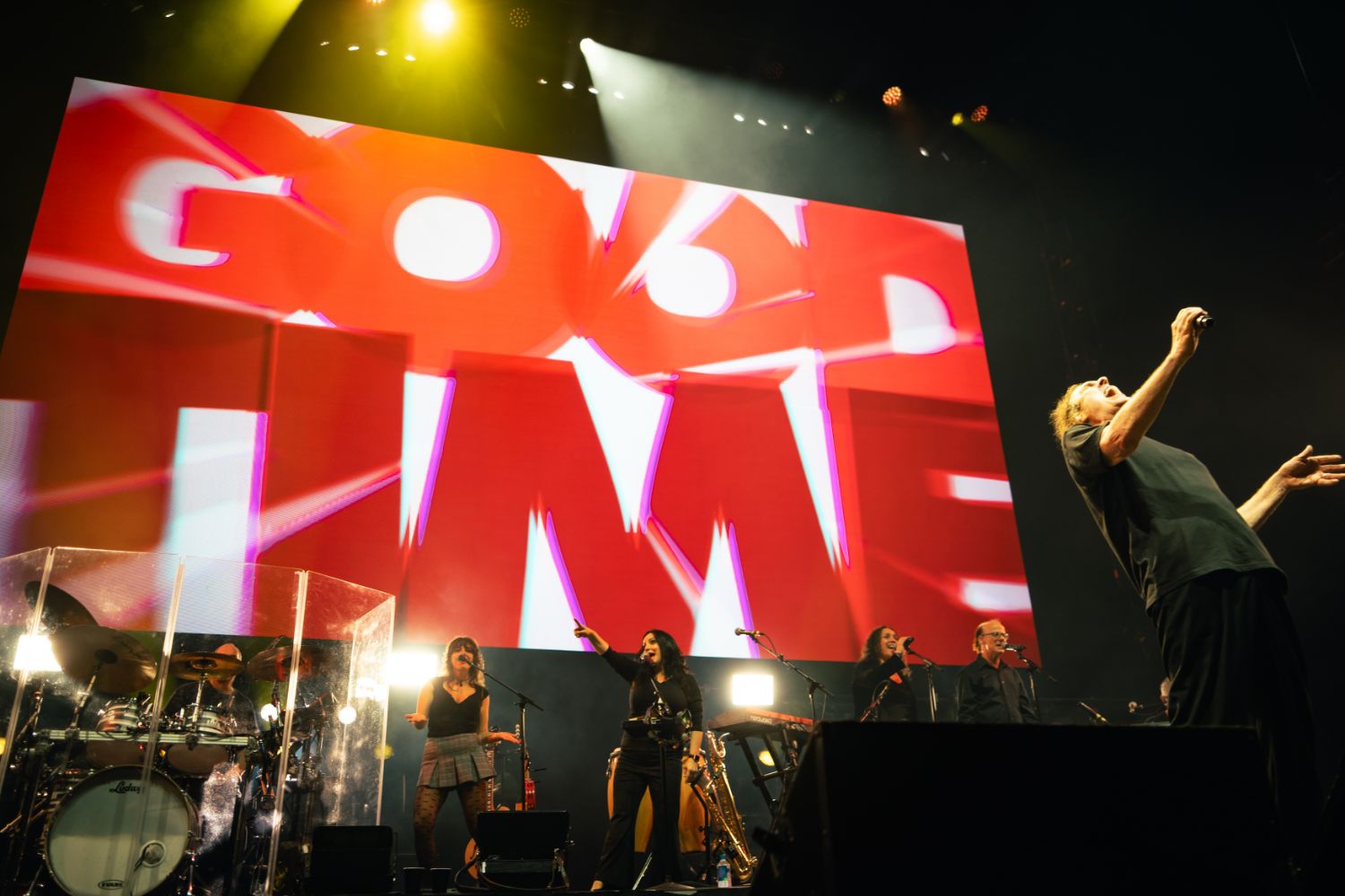 PHOTO GALLERY: Weird Al Gets ‘Bigger & Weirder’ at the Kia Forum - LA ...