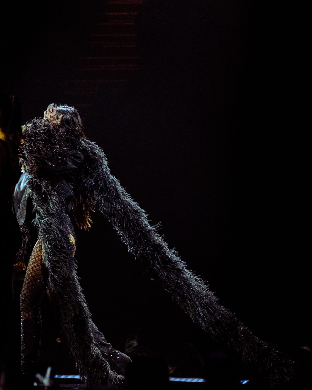PHOTO GALLERY: Dua Lipa Gets the Kia Forum Levitating for Four Nights ...